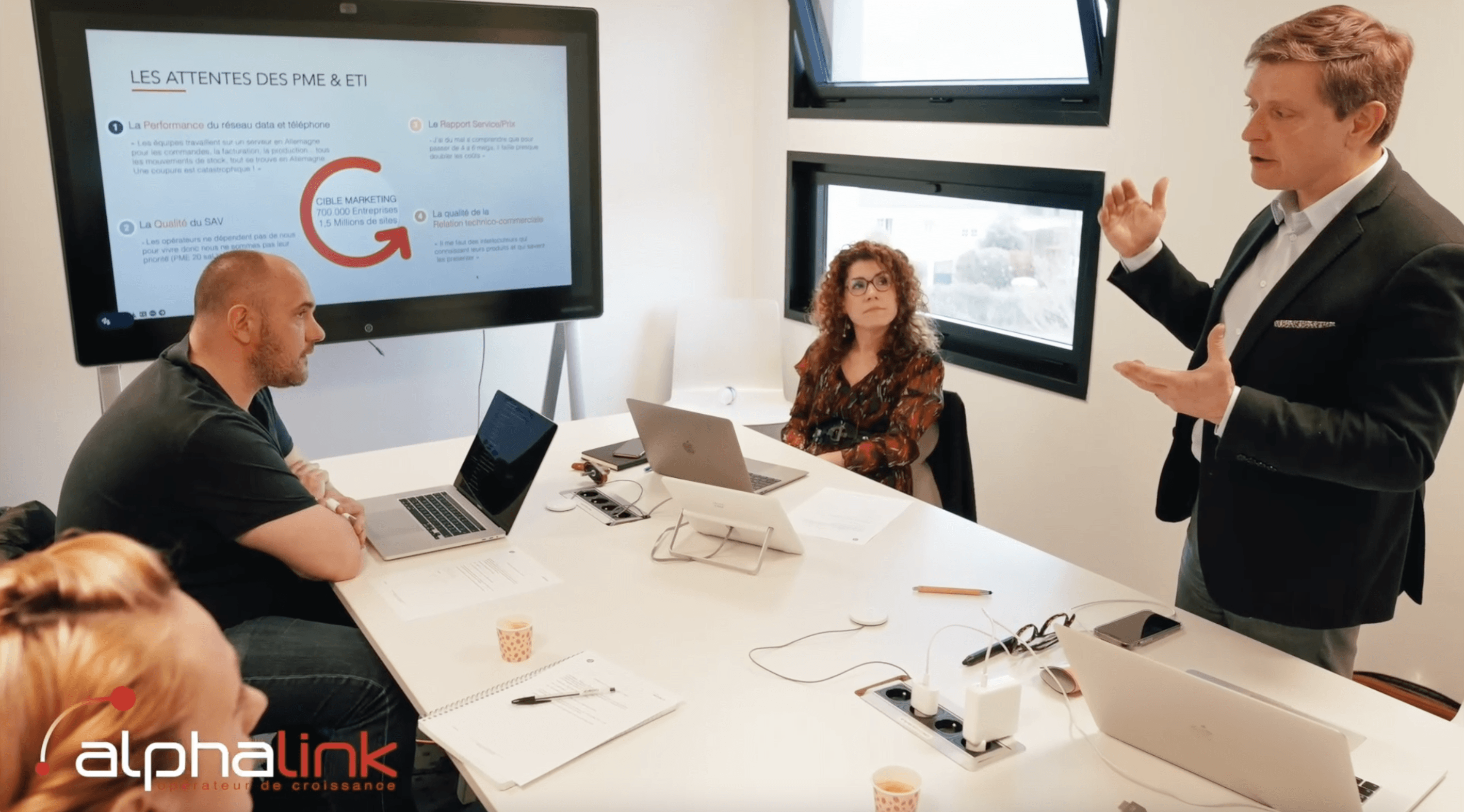 ALPHALINK, VIE D'ENTREPRISE - Alphalink